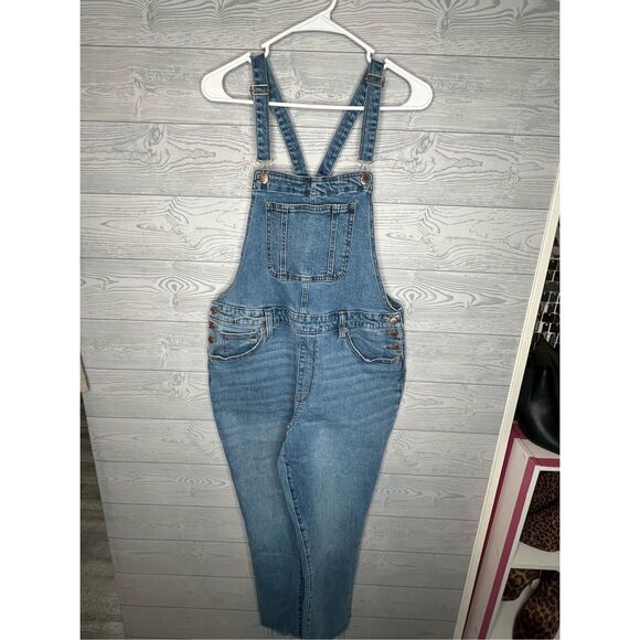 Universal Thread | Pants & Jumpsuits | Universal Thread Overalls Denim ...